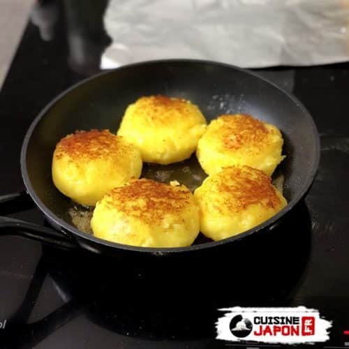 Recette imo mochi いももち, galette japonaise de pomme de terre au fromage ...