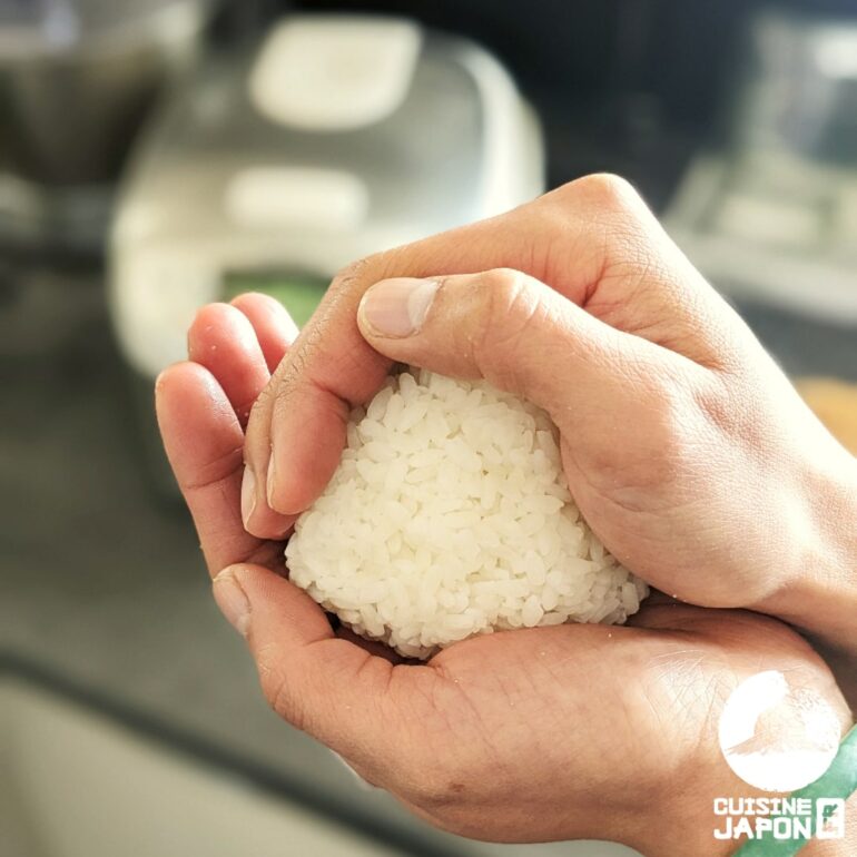 Comment faire des onigiri ? • Cuisine Japon